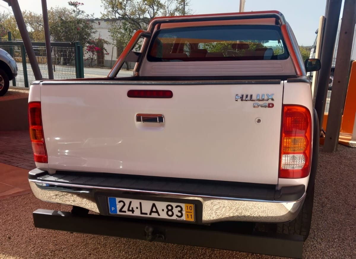 TOYOTA HILUX D-4D 4X4 - Stand | Missauto